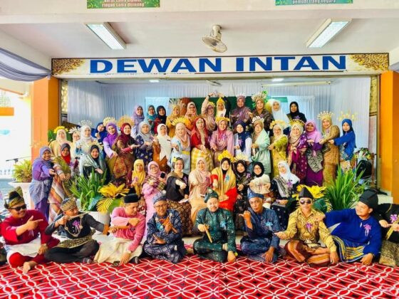 Senarai Cadangan Tema Pakaian Hari Guru Yang Meriah